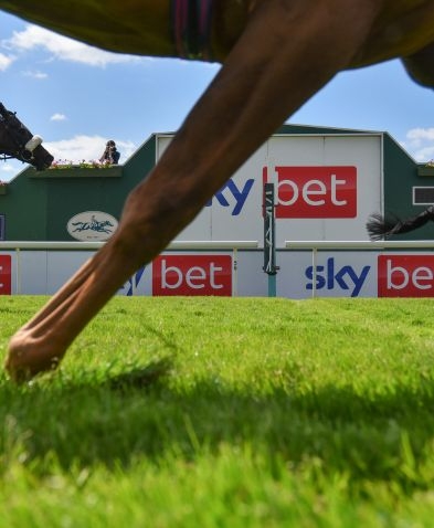 Fixtures & Pricing | York Racecourse