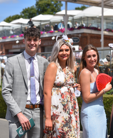 2023 Fixtures & Pricing | York Racecourse